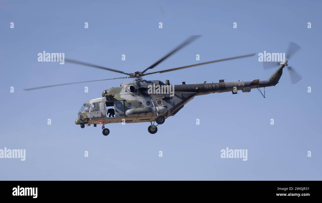 Mi 17 russia hi-res stock photography and images - Alamy