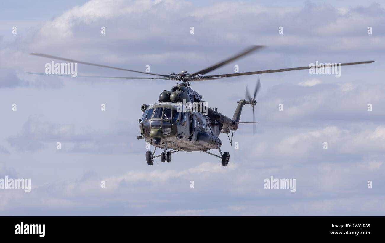 Mi 17 russia hi-res stock photography and images - Alamy