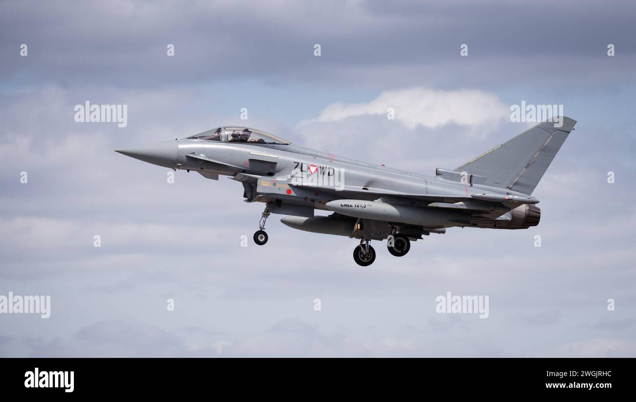 Raf eurofighter typhoon landing gear hi-res stock photography and ...
