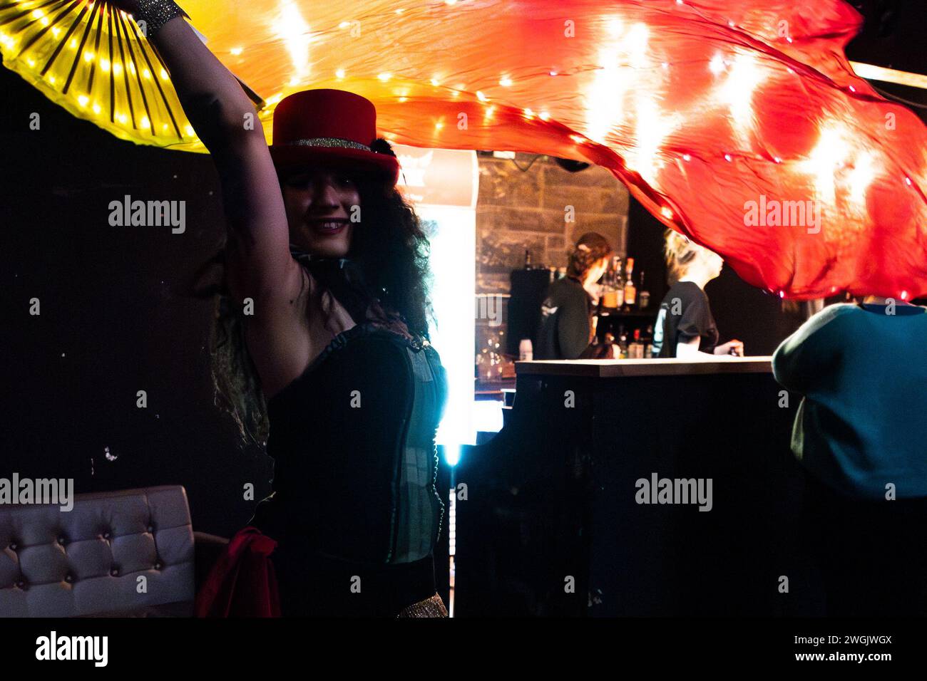 Beste sarya hi-res stock photography and images - Alamy