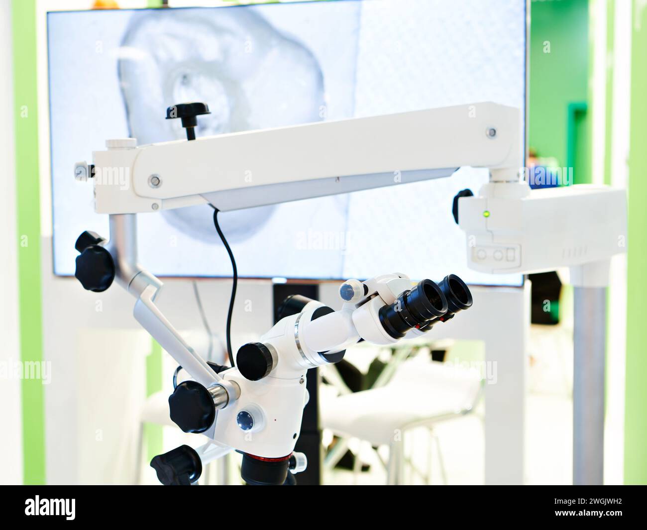 Microscope scientific tool hi-res stock photography and images - Alamy
