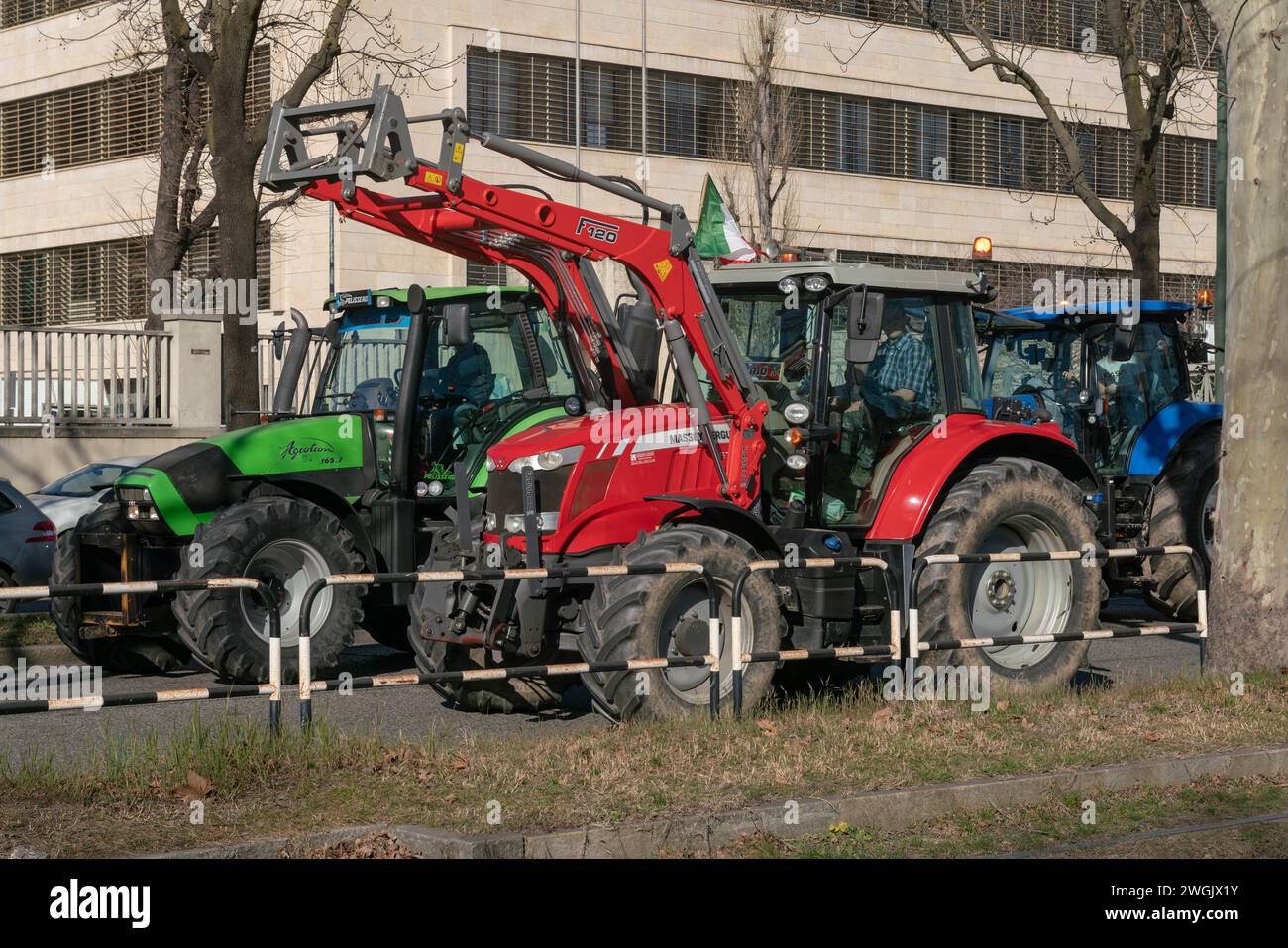 Italy strike agriculture hi-res stock photography and images - Alamy