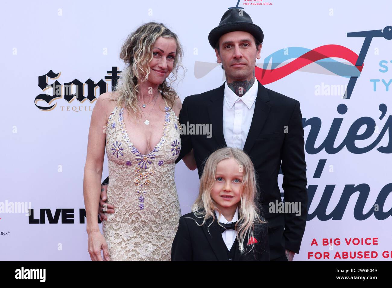 Hollywood, USA. 04th Feb, 2024. Simone Wallwork, Sven Wallwork, and ...