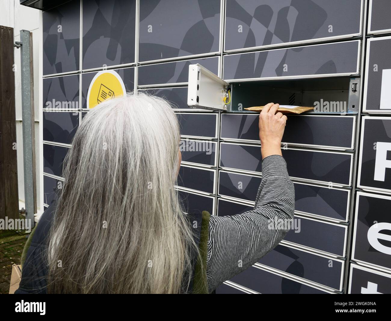 Lockers hi-res stock photography and images - Alamy