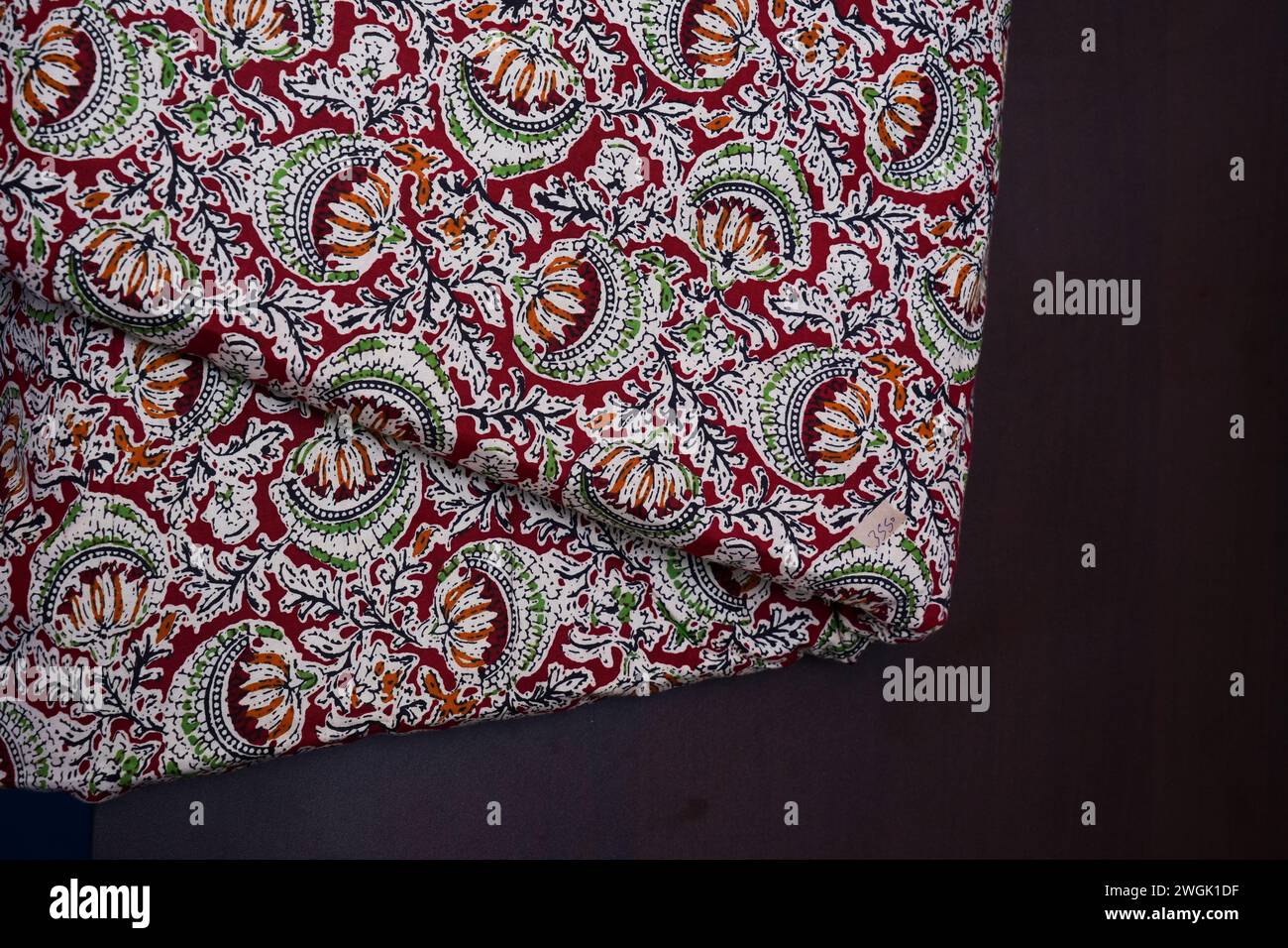 indian saree collections for onam, pongal and wedding. Textured Fabric ...