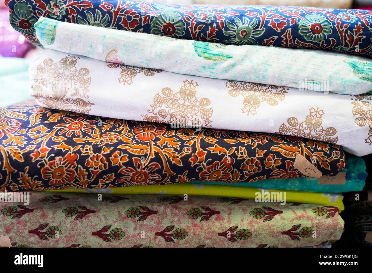 indian saree collections for onam, pongal and wedding. Textured Fabric ...