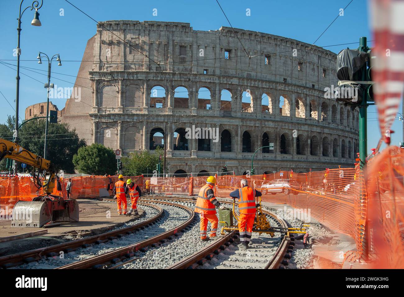 February 04, 2024 - Rome, Italy: Workers replace tram tracks with the ...