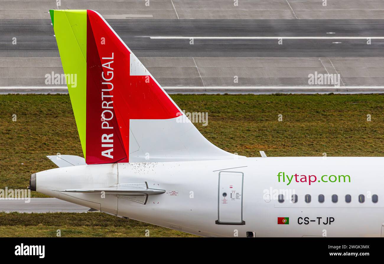 Heckflosse eines Airbus A321-251NX mit dem Logo von TAP Air Portugal ...