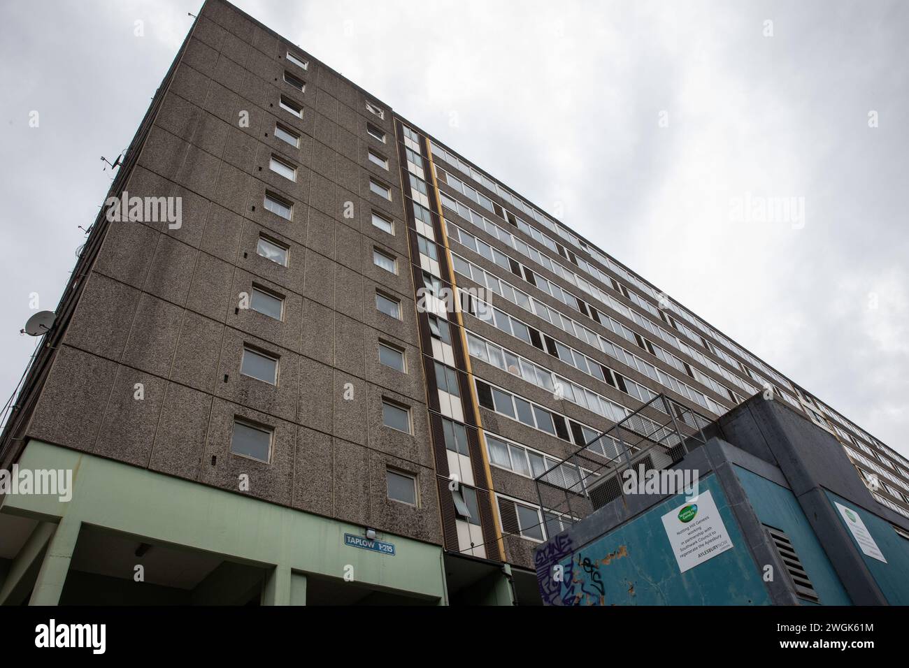 London, UK. 27th April 2023. A section of a Taplow housing block at the ...