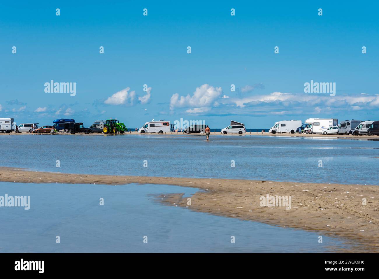 Parken im Strandbereich ist nur hier in St Peter Ording bei ...
