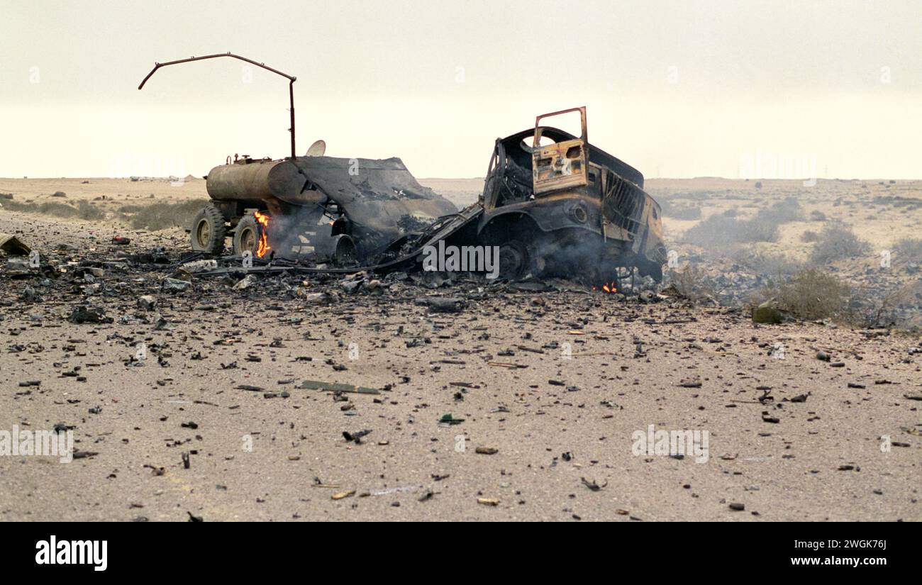 Back of army truck hi-res stock photography and images - Alamy