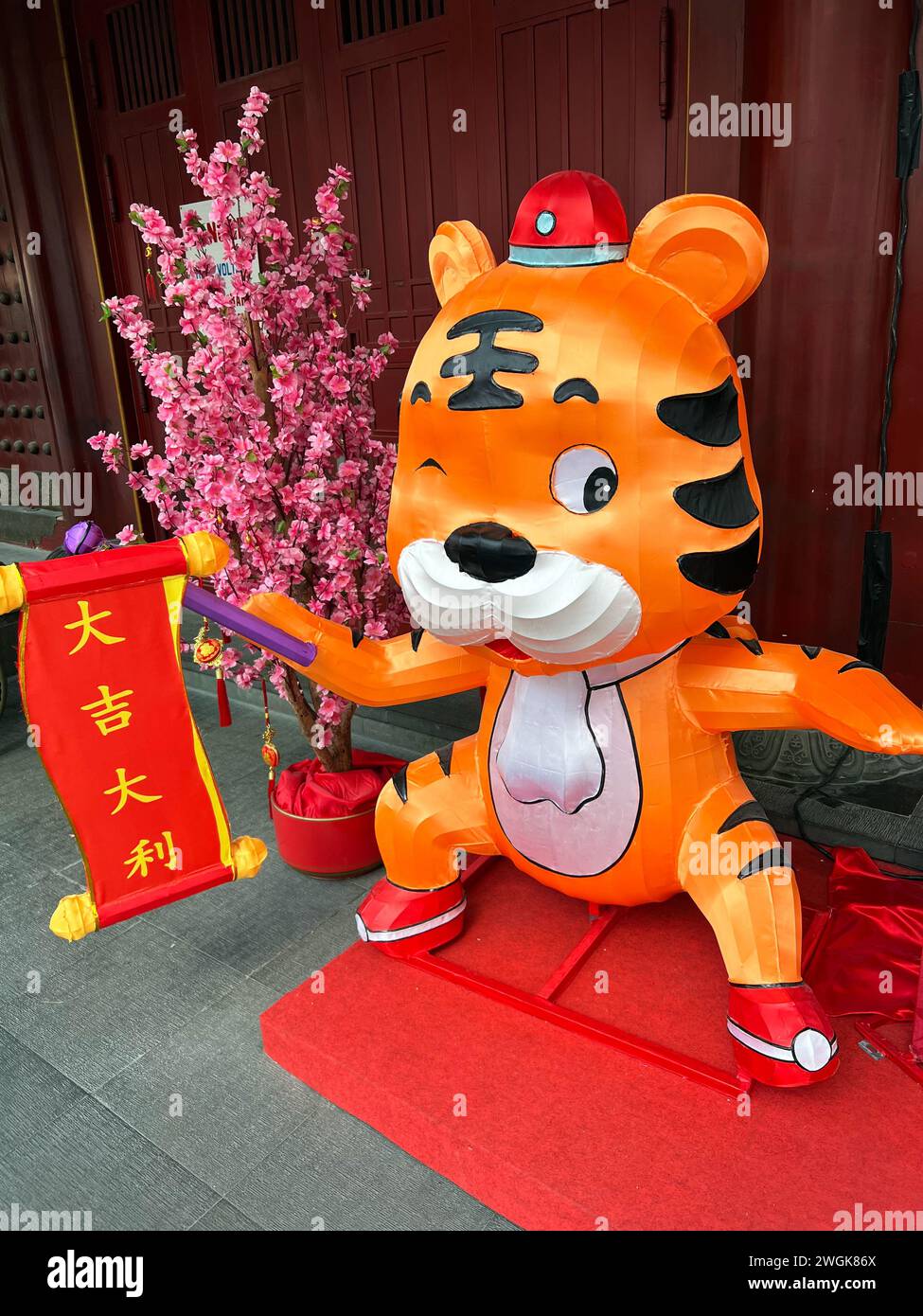 Tiger chinese horoscope sign hi-res stock photography and images - Alamy