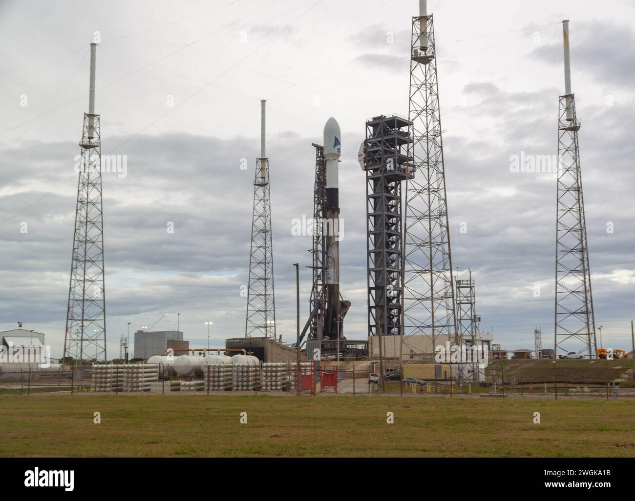 SpaceX & NASA ready to launch PACE plankton aerosol cloud ocean ...