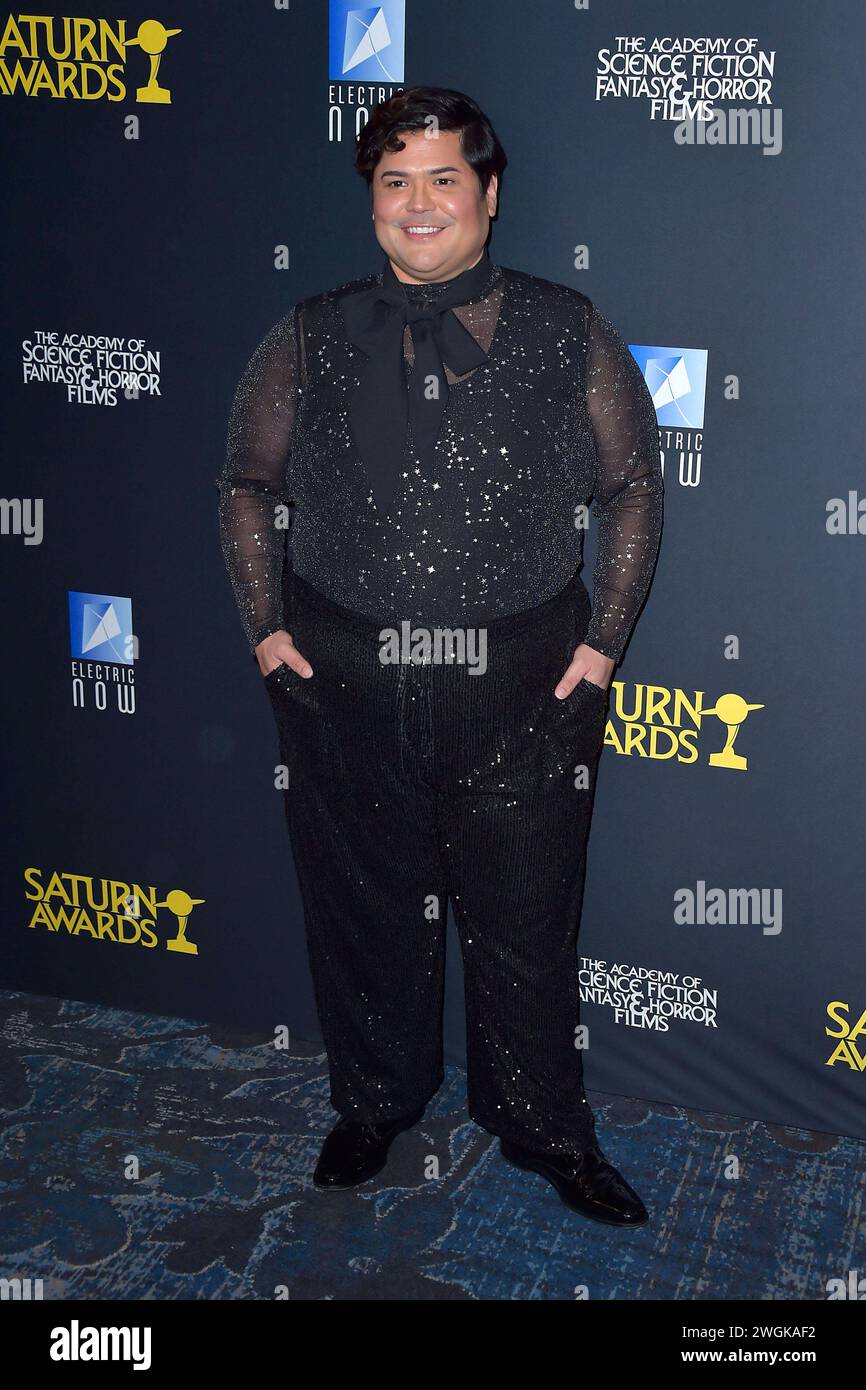 Harvey Guillen bei der Verleihung der 51. Saturn Awards 2024 im Los ...