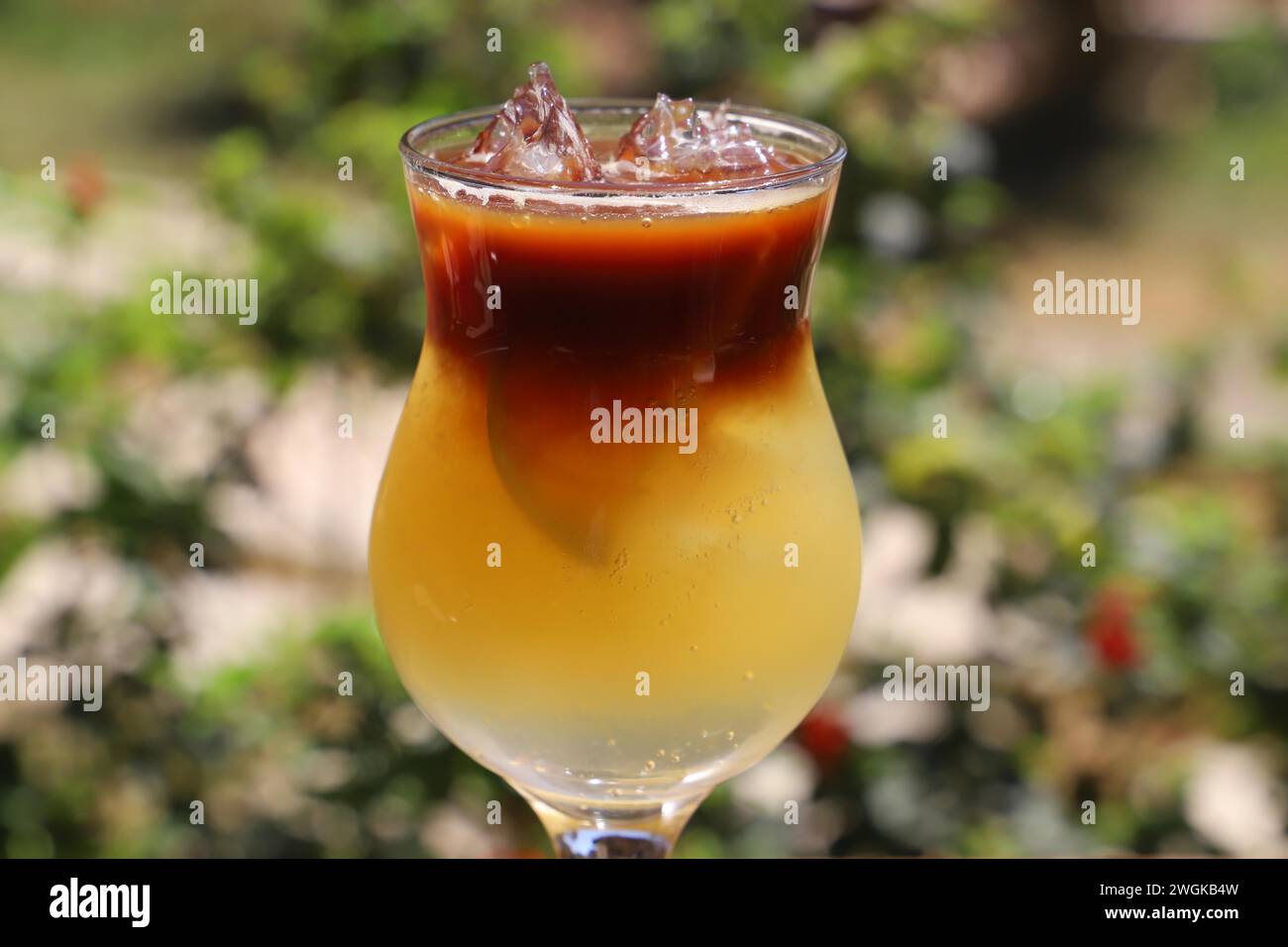 Fizzy coffee hi-res stock photography and images - Alamy