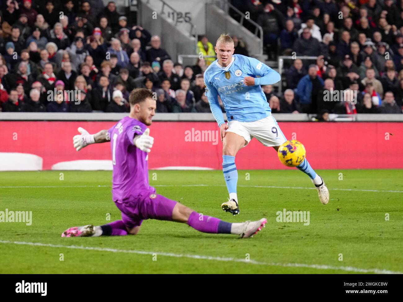 Haaland february 2024 brentford hi-res stock photography and images - Alamy