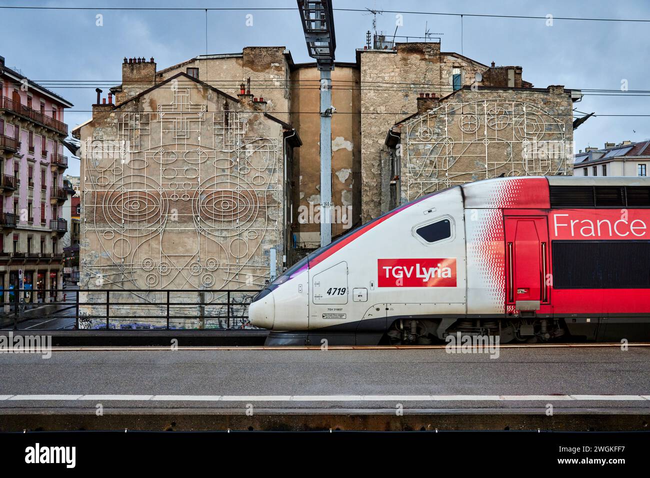 Gare de genève train hi-res stock photography and images - Alamy