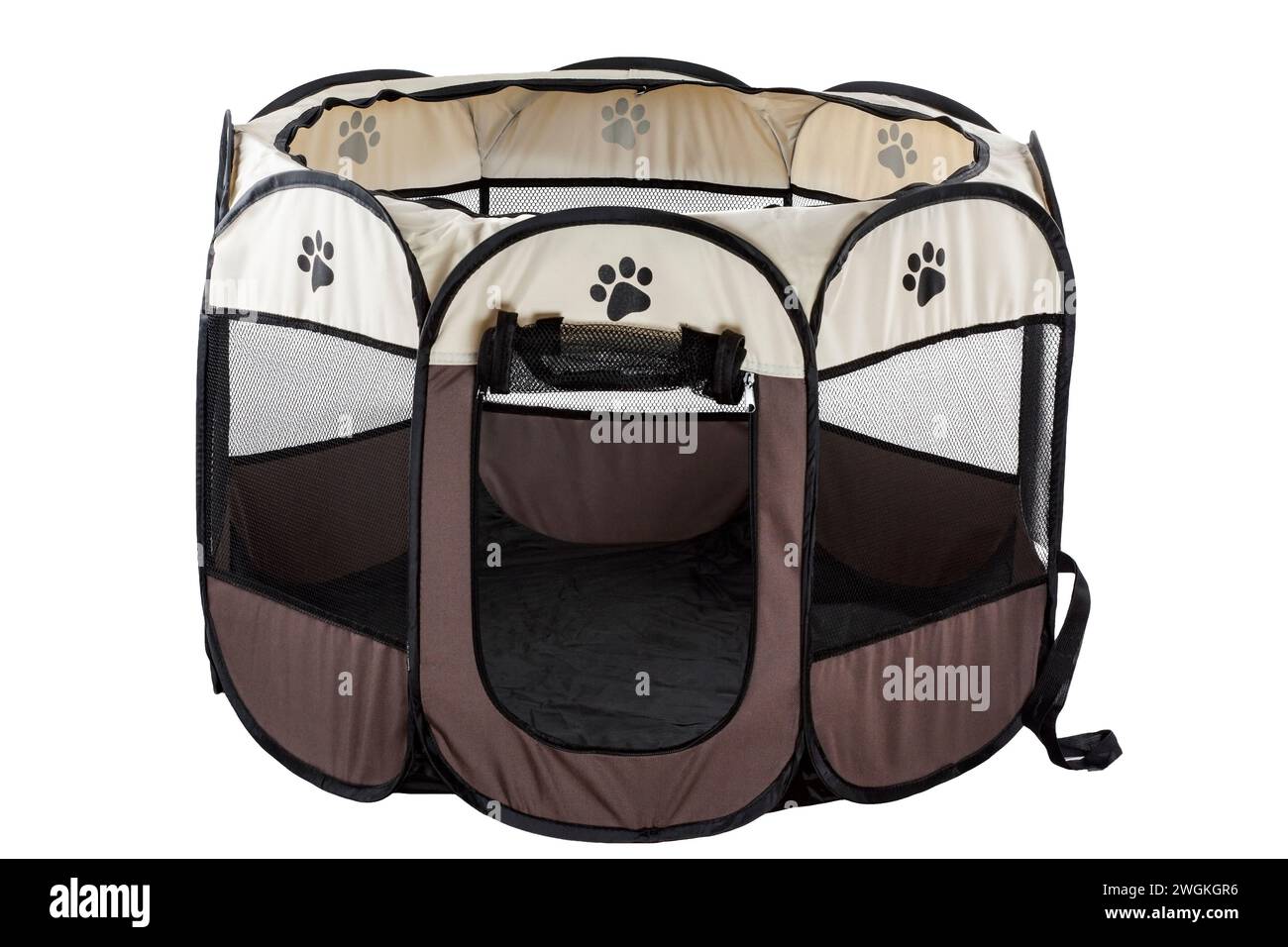 Kennel enclosure Cut Out Stock Images & Pictures - Alamy