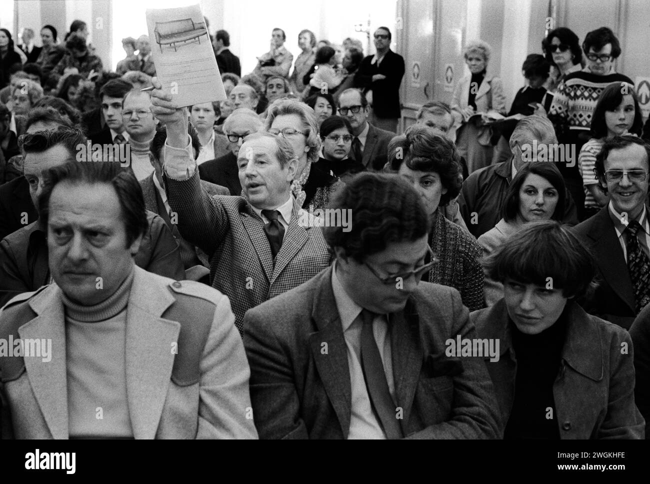 Auction house bidding sothebys hi-res stock photography and images - Alamy