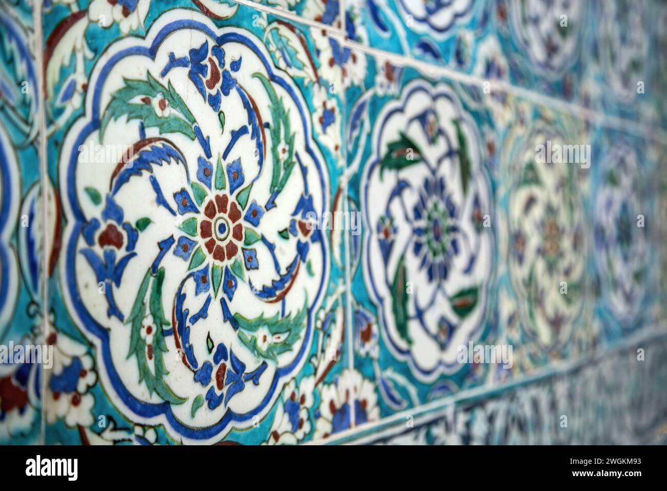 Decorative wall tile, Harem, Topkapi Palace, Istanbul, Turkey Stock ...