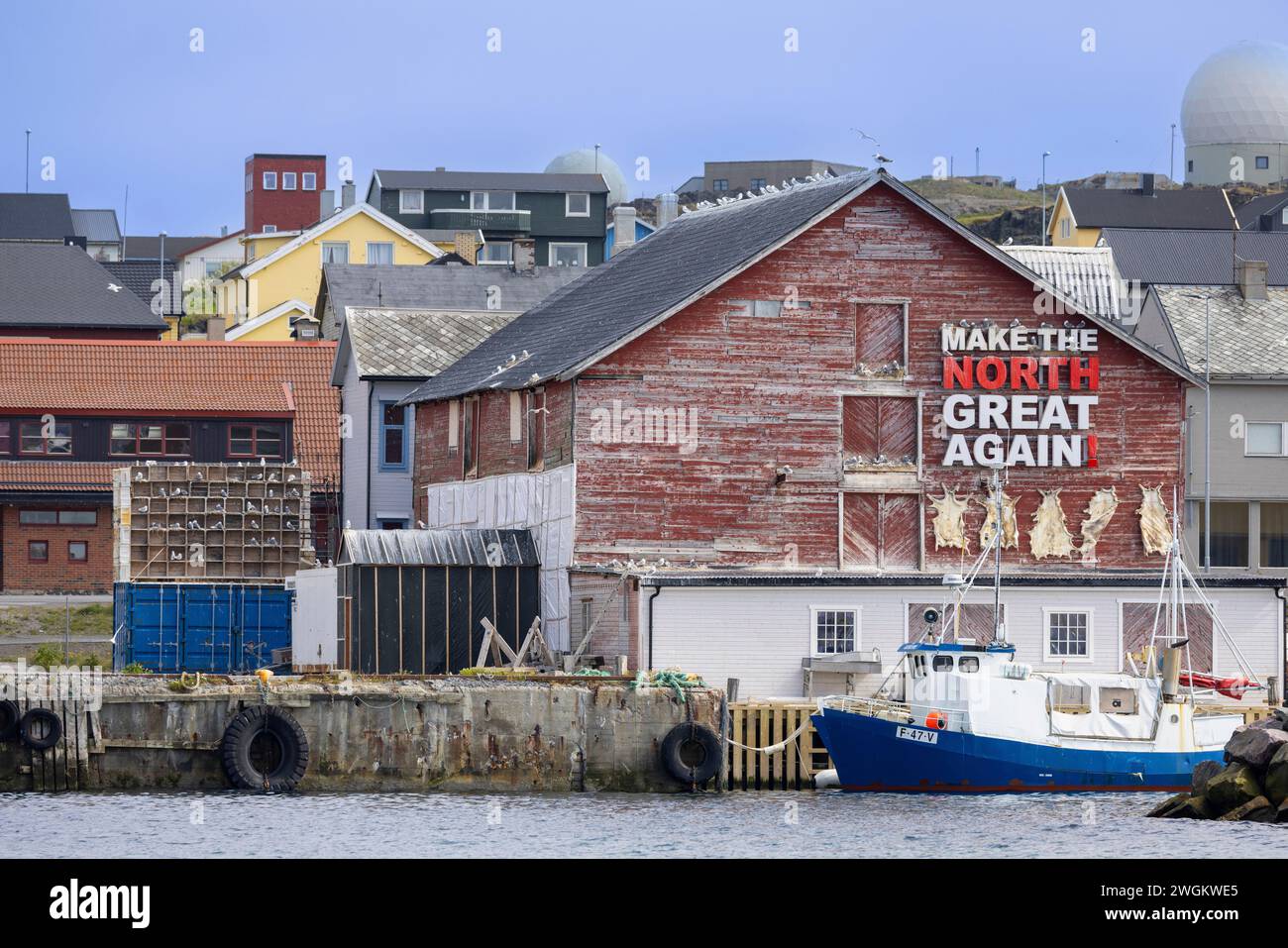 House in the harbour with the slogan 'Make the North great again ...