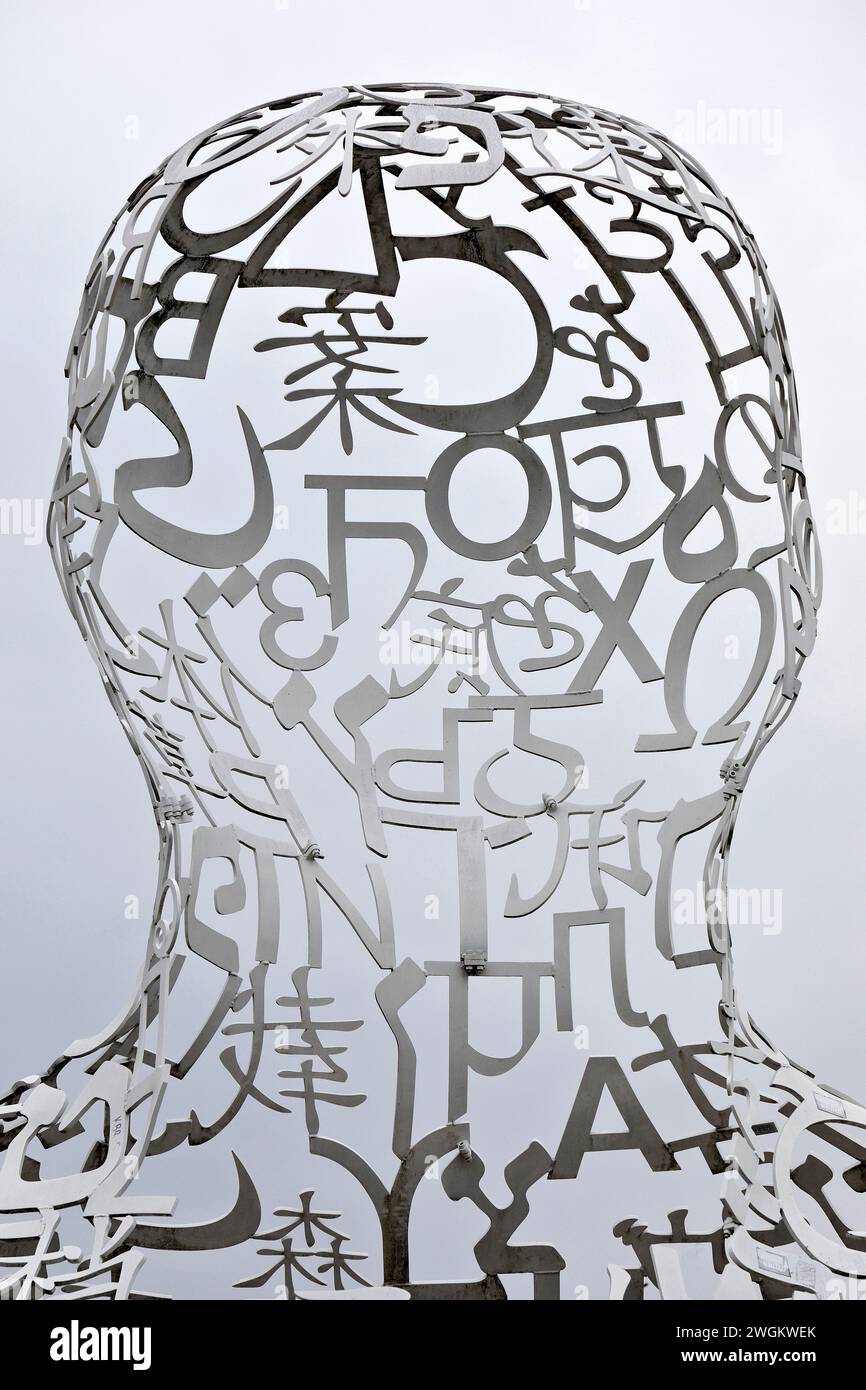 Body of Knowledge artwork at Frankfurt University, sculpture made of ...