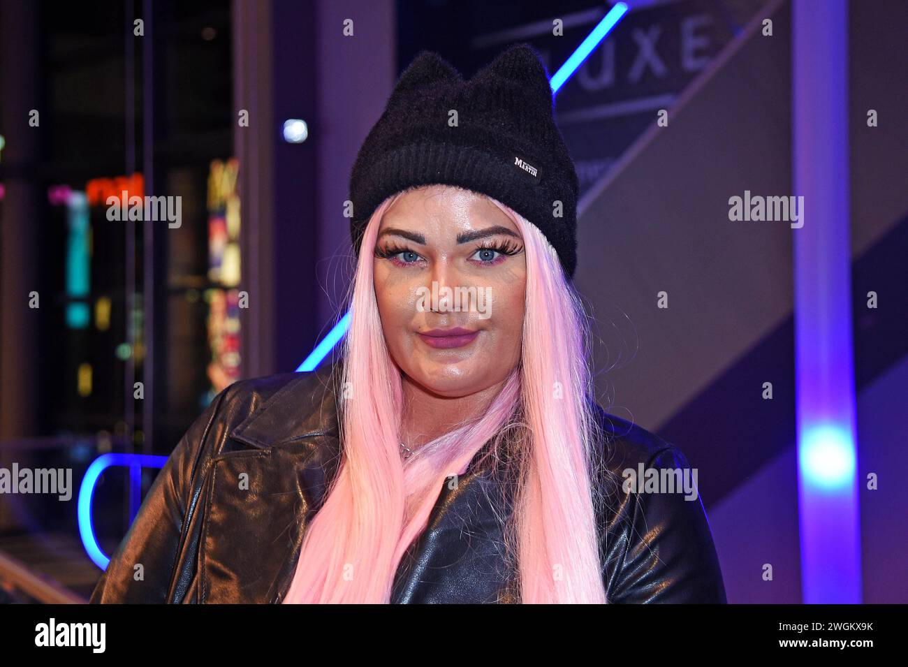 Kitty Kat bei der Fashion Show Geboren, um Grosses zu erschaffen von ...