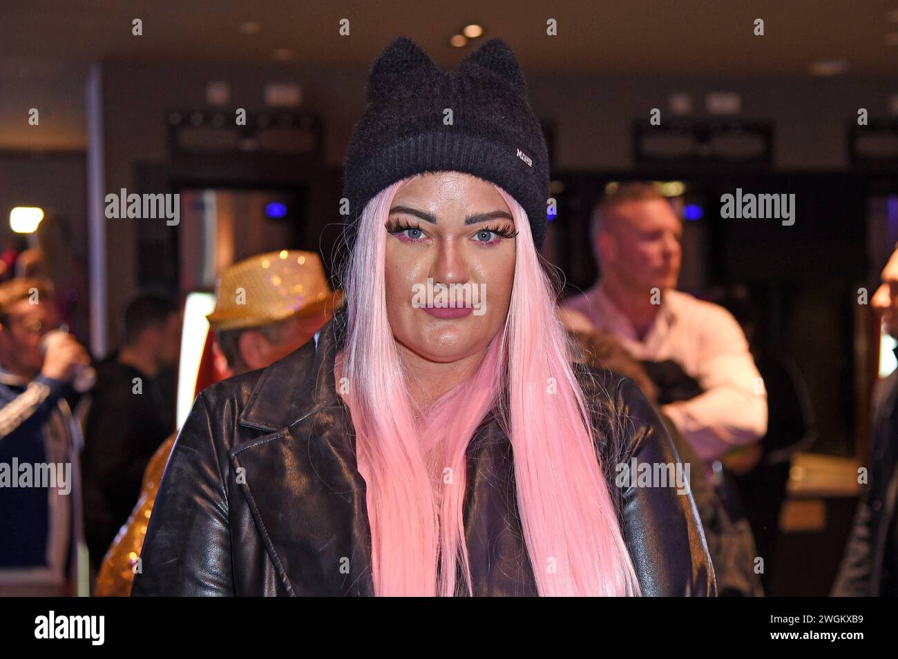 Kitty Kat bei der Fashion Show Geboren, um Grosses zu erschaffen von ...