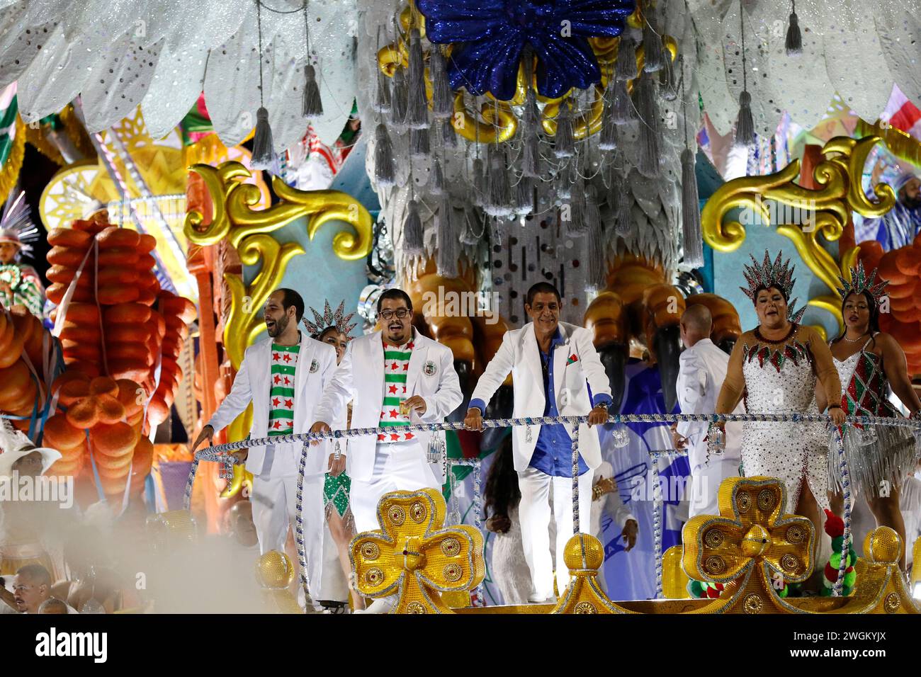 Samba school parade in the Sambodromo. Rio de Janeiro Carnival ...