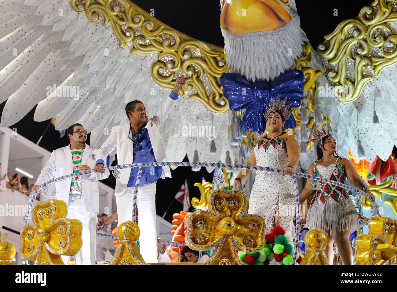 Samba school parade in the Sambodromo. Rio de Janeiro Carnival ...