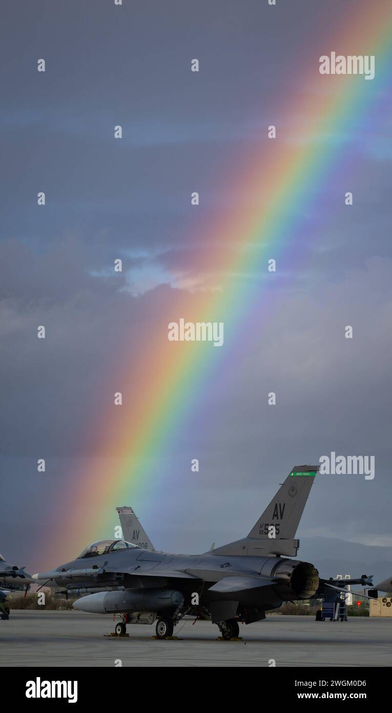 F-16C Fighting Falcons from the 510th and 555th Fighter Squadrons are ...