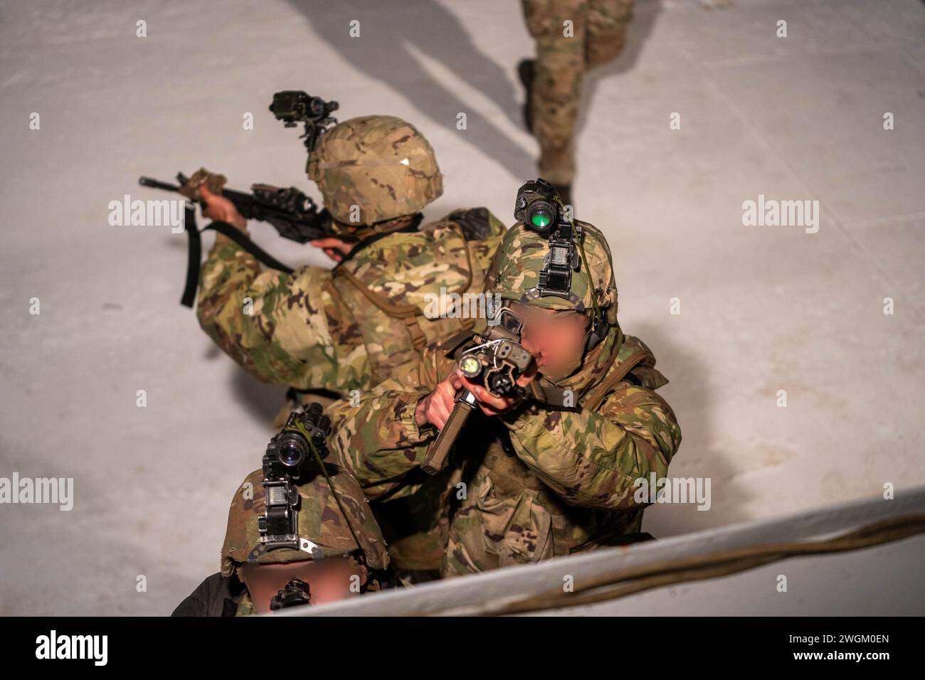 U.S. Soldiers of 1st Battalion, 7th Special Forces Group (Airborne) and ...
