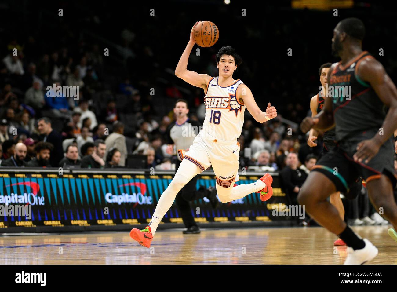 Phoenix Suns forward Yuta Watanabe (18) in action during the second ...