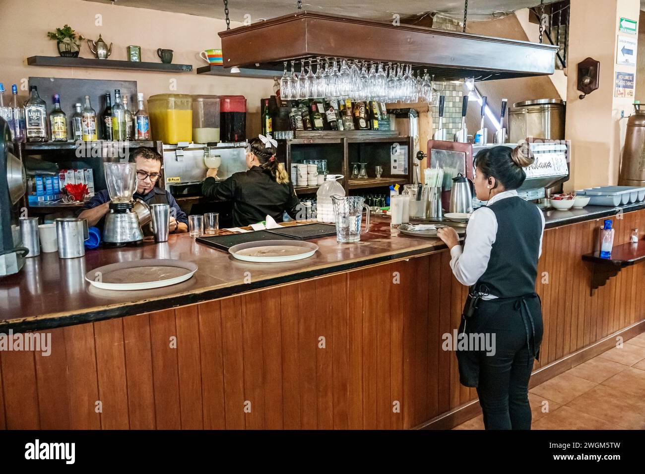 Restaurante bar bistro hi-res stock photography and images - Alamy