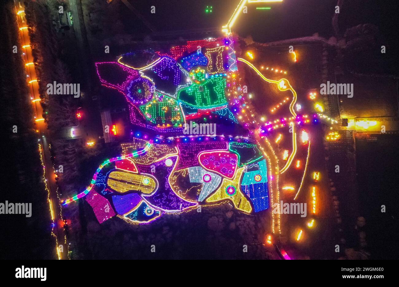 TENGZHOU, CHINA - FEBRUARY 3, 2024 - Visitors watch fireworks at the ...