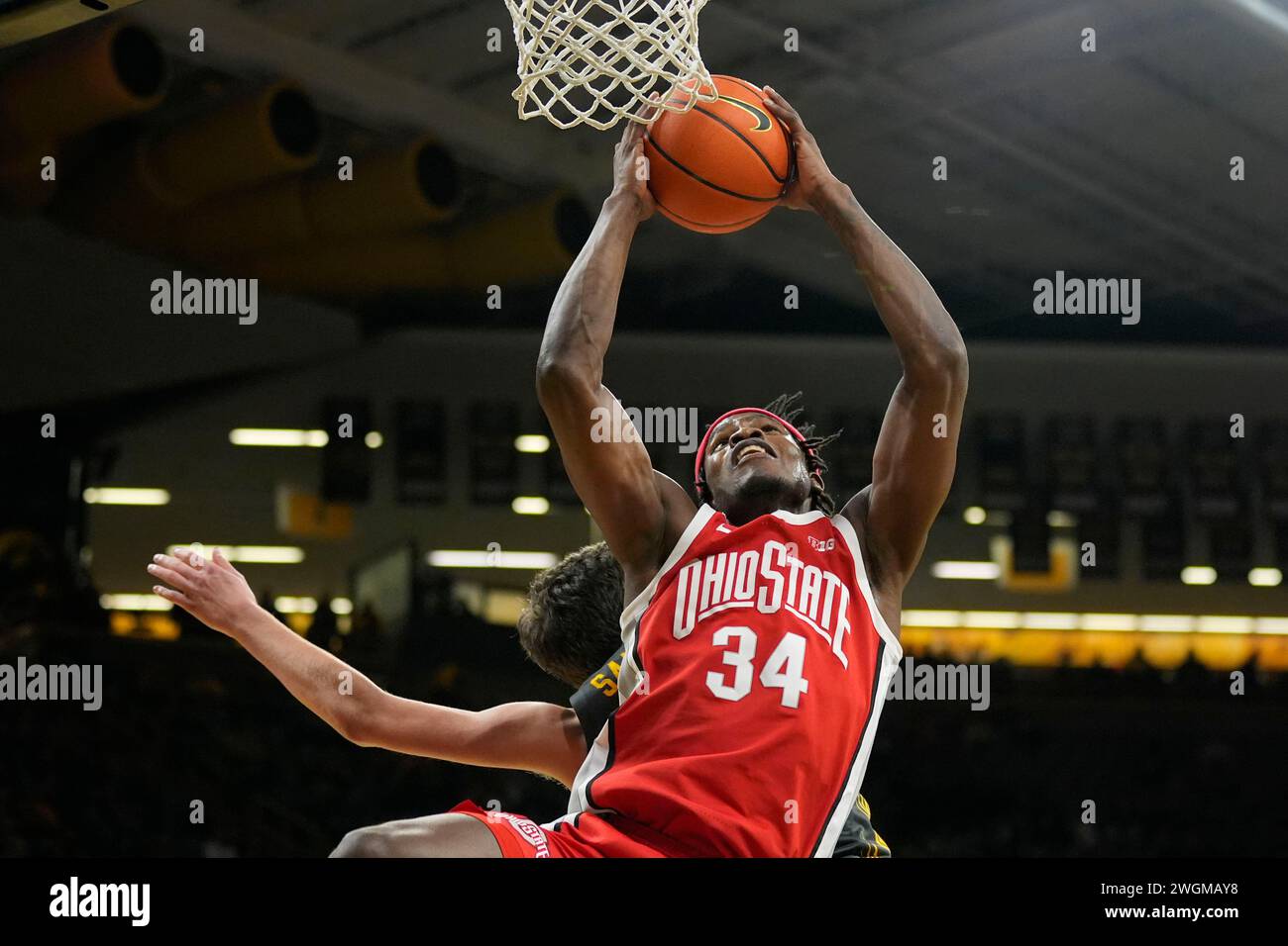 Ohio State center Felix Okpara (34) drives to the basket during the ...