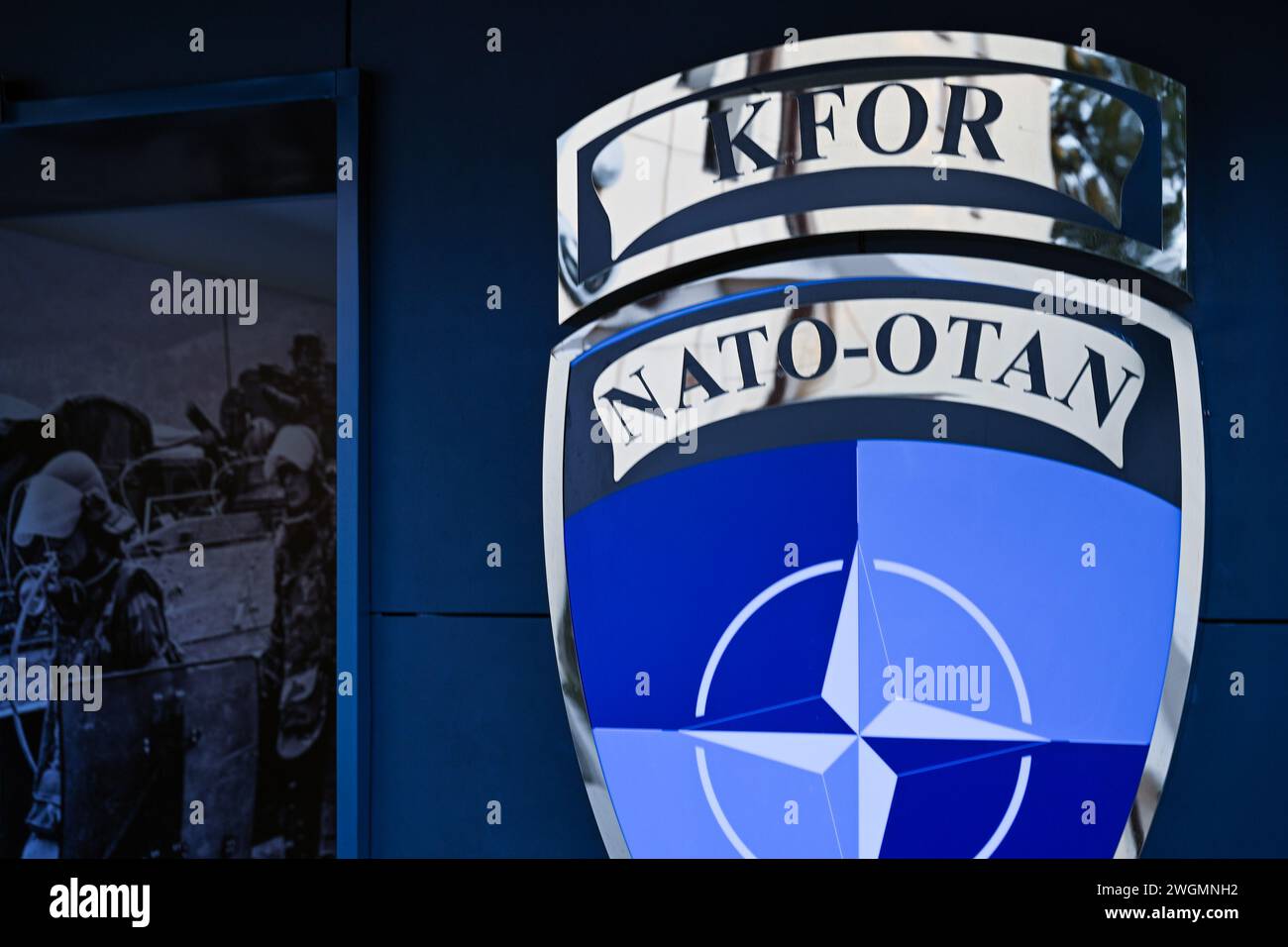 Kfor logo hi-res stock photography and images - Alamy