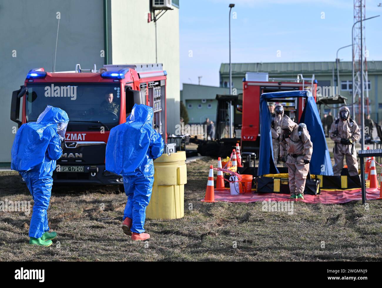 International search and rescue center hi-res stock photography and ...
