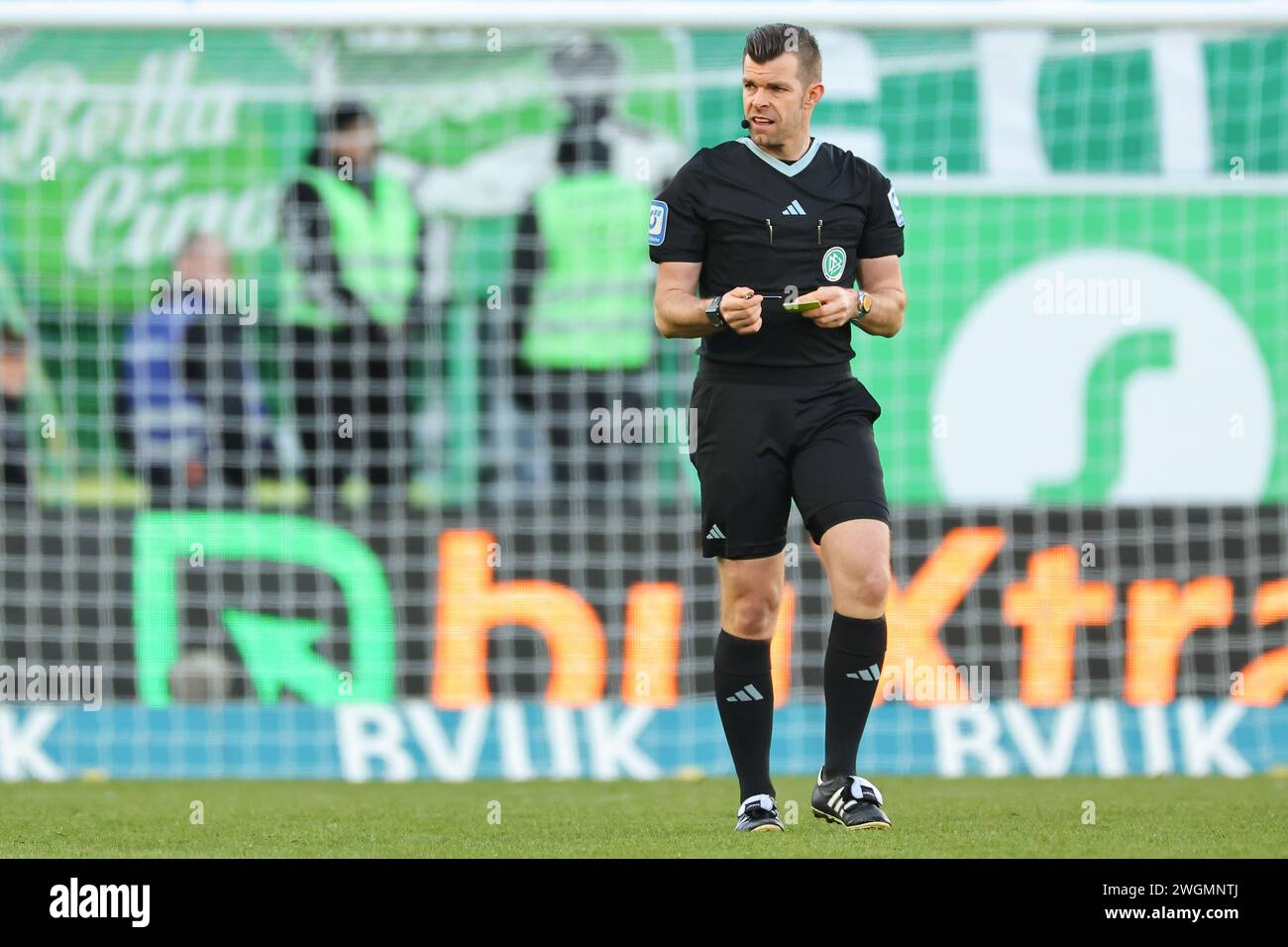 28 January 2024, Bavaria, Fürth: Soccer: Bundesliga 2, SpVgg Greuther ...