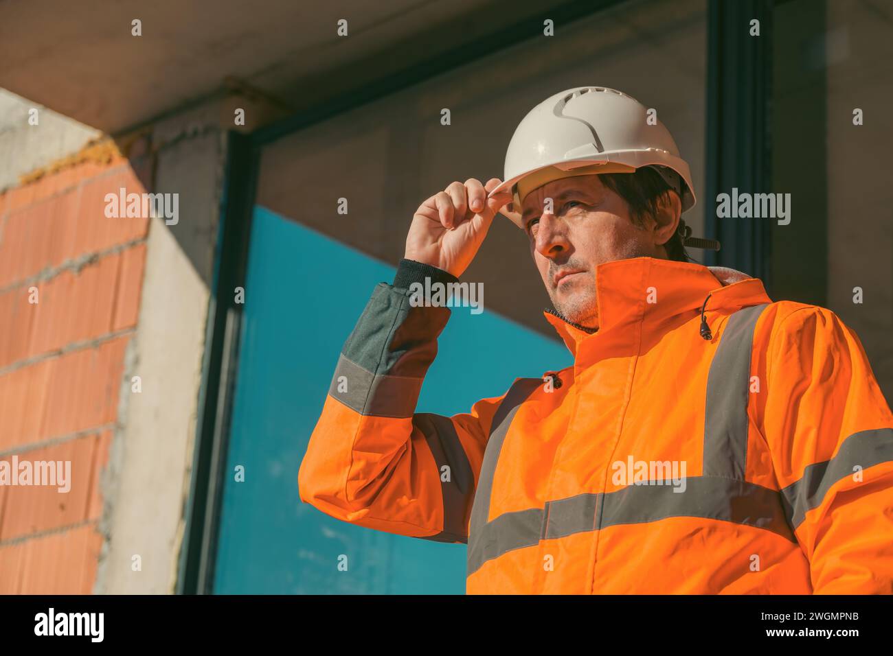 Engineer inspection industrial helmet hi-res stock photography and ...