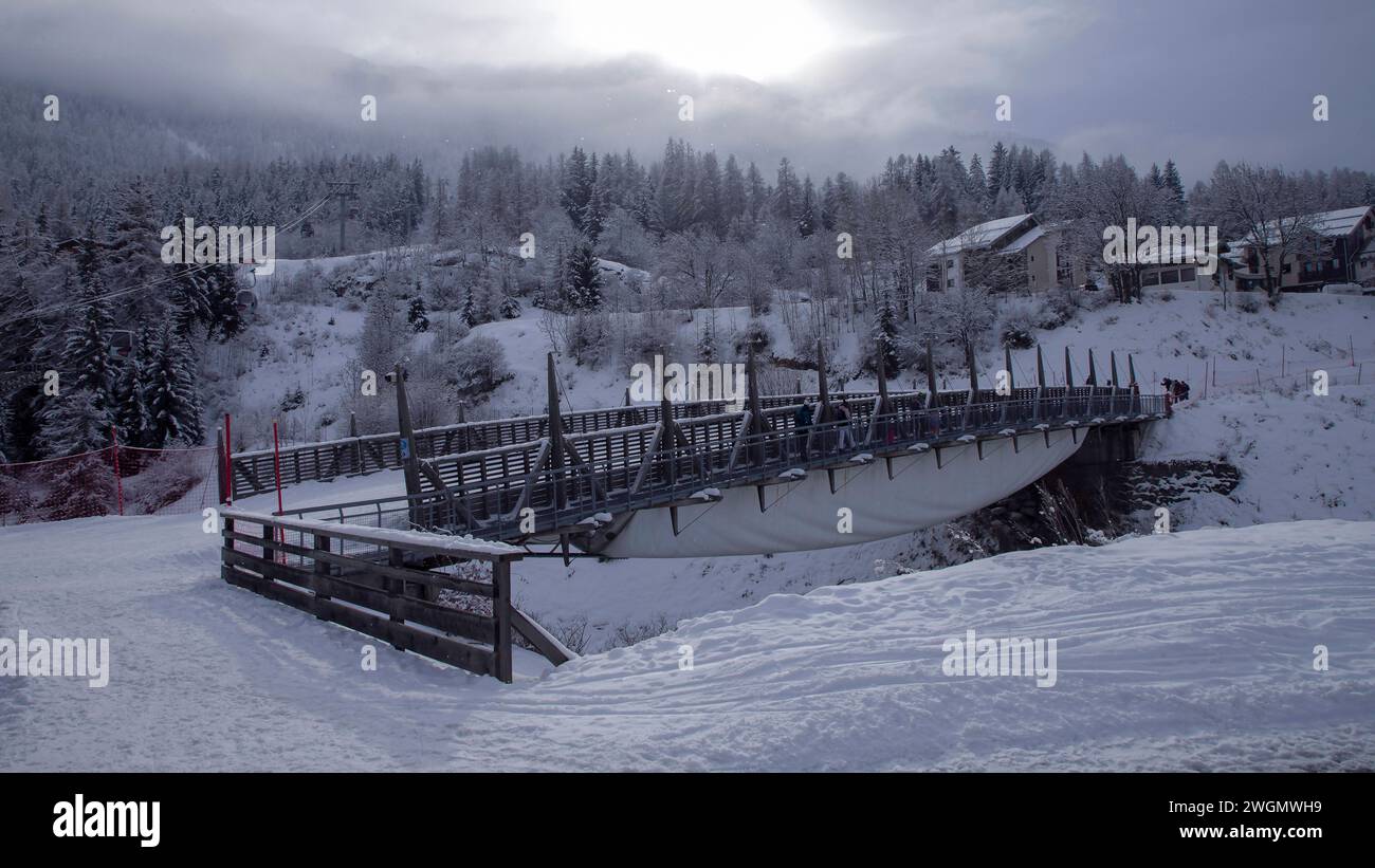 A ski bridge in Val-Cenis, ski resort in the French Alps Stock Photo ...
