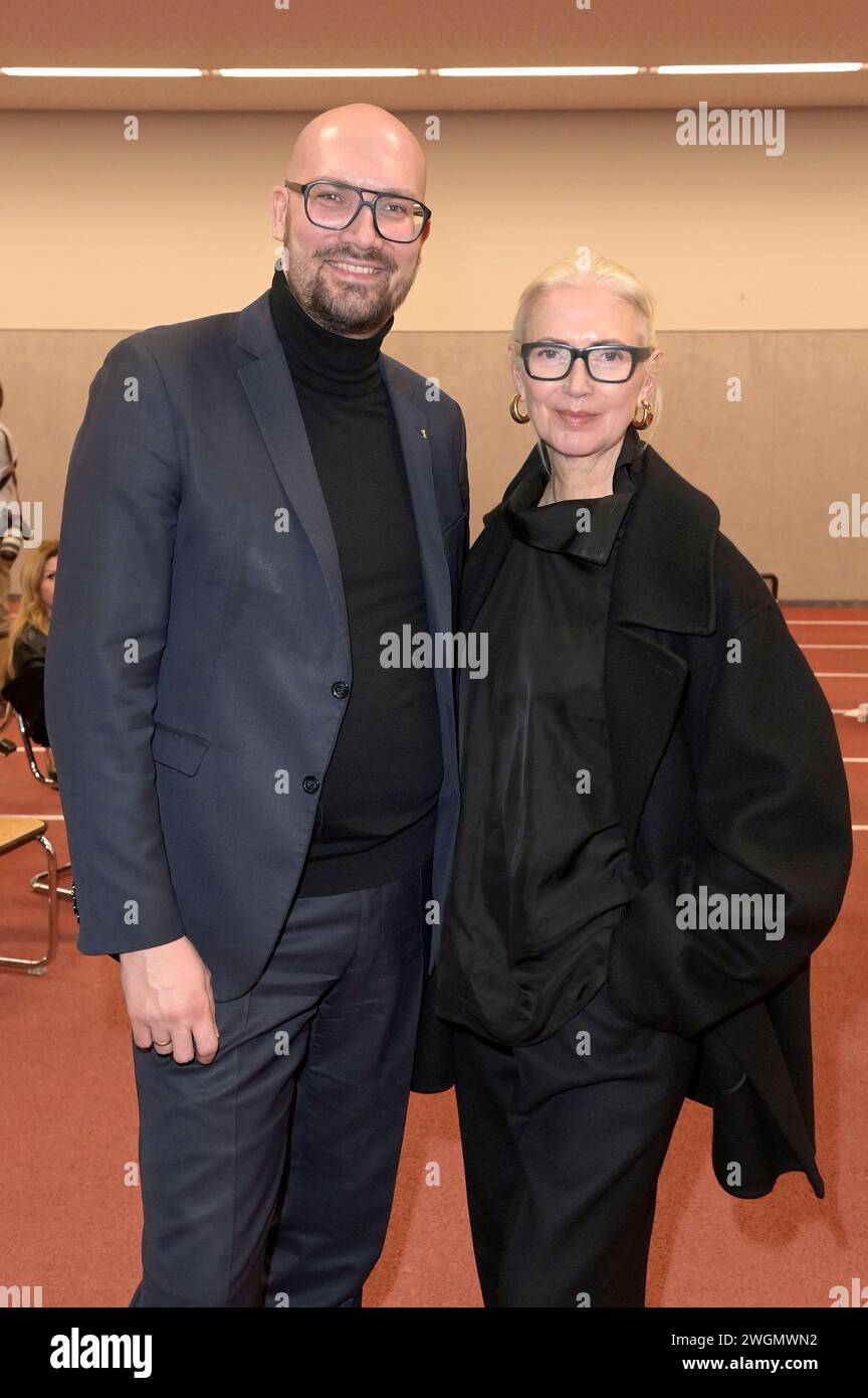 Michael Biel und Christiane Arp bei der William Fan Fashion Show Off ...