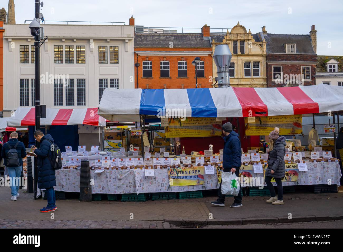 Gluten free and vegan food stall at the street market in Cambridge UK ...