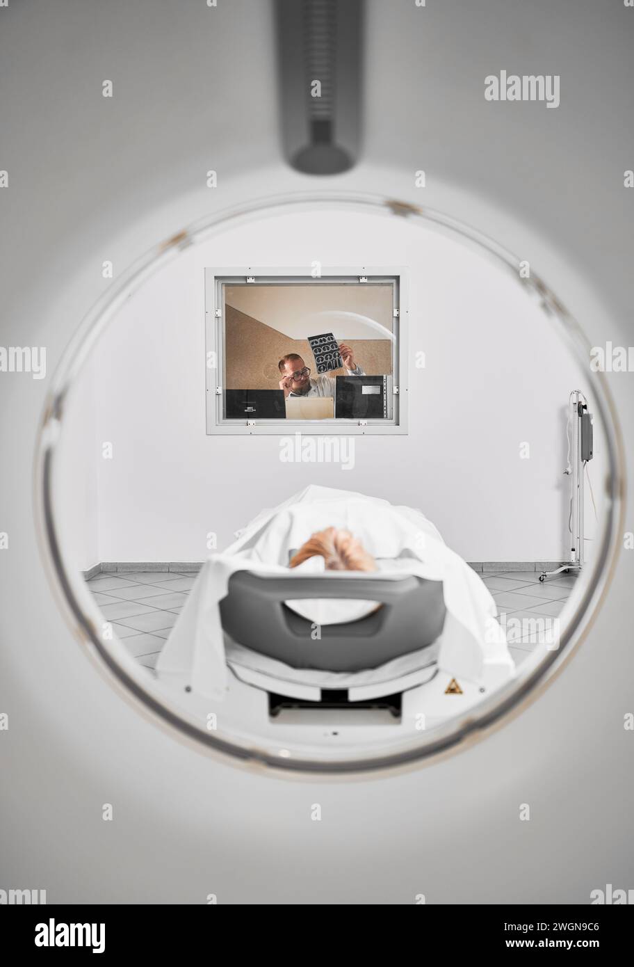 Patient diagnose hi-res stock photography and images - Alamy
