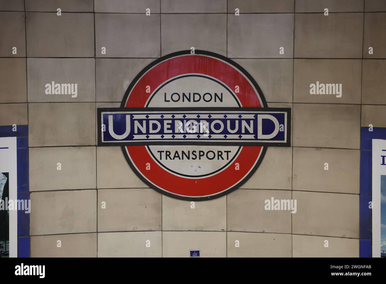 London Transport Underground sign at Aldgate Stock Photo - Alamy