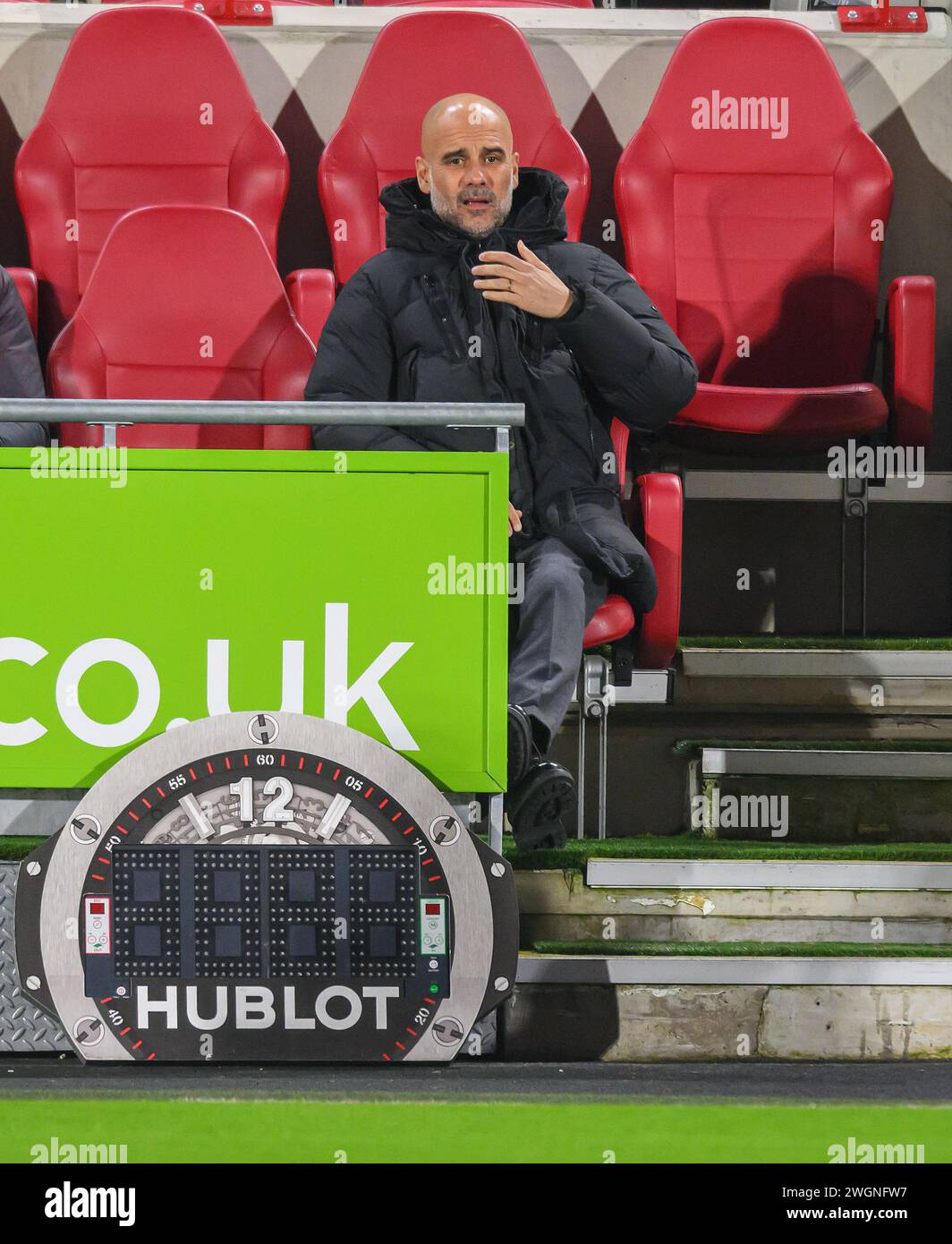 Pep guardiola man city 2024 hi-res stock photography and images - Alamy