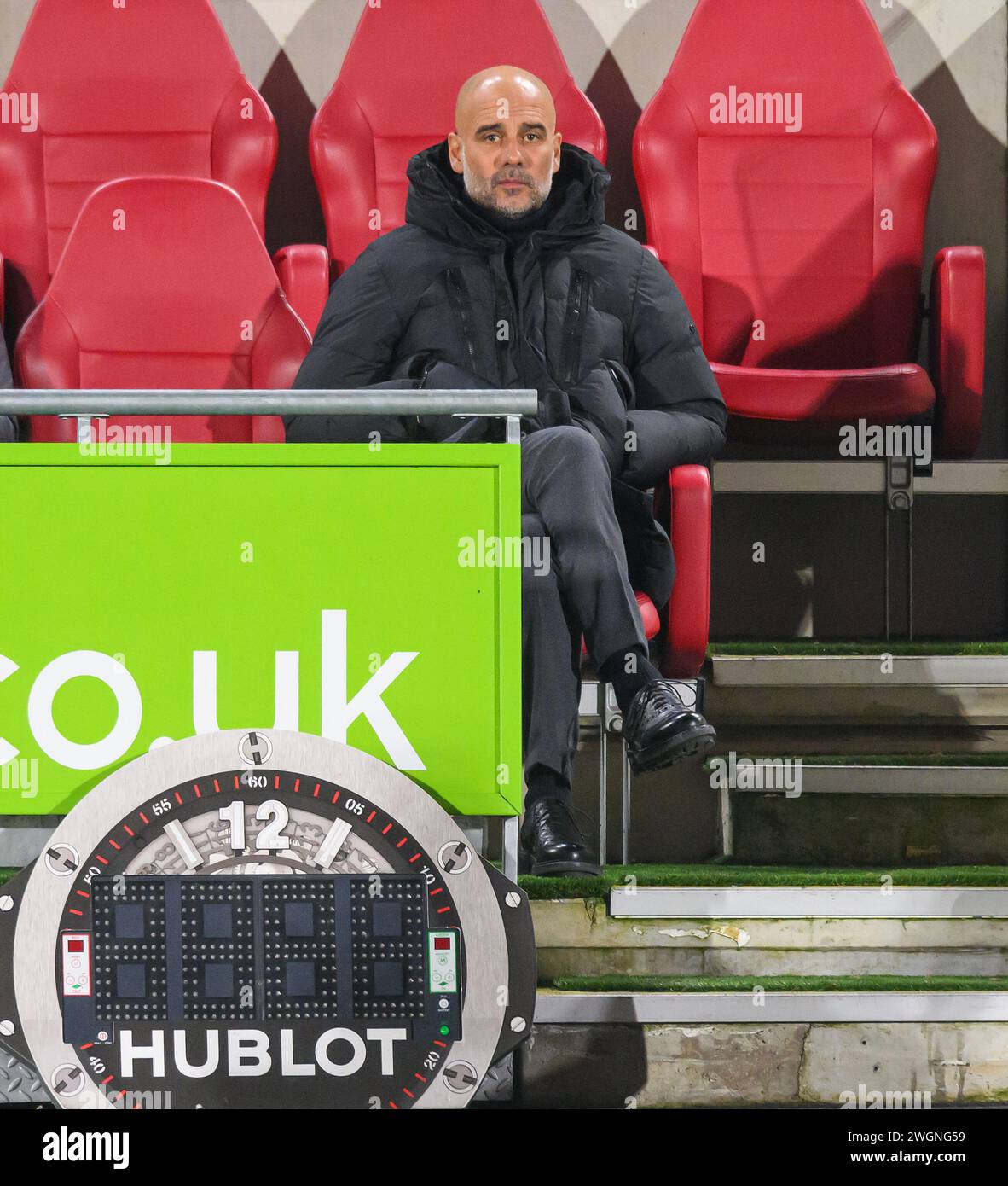 Pep guardiola man city 2024 hi-res stock photography and images - Alamy