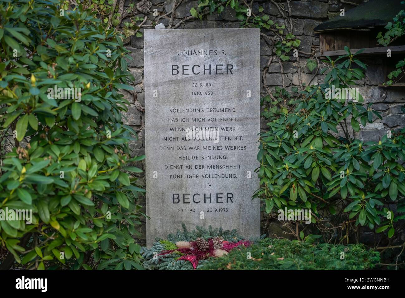 Johannes Robert Becher, Grab, Dorotheenstädtischer Friedhof ...