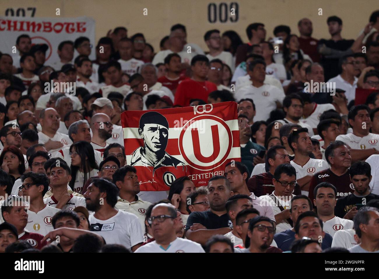 Universitario de deportes peru hi-res stock photography and images - Alamy