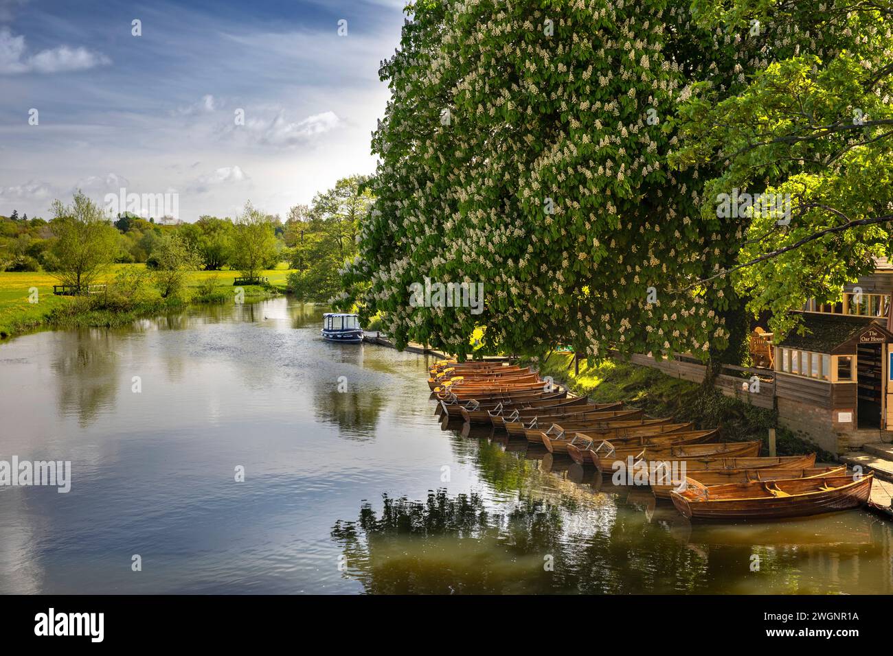 Boats boatyard on river stour hi-res stock photography and images - Alamy